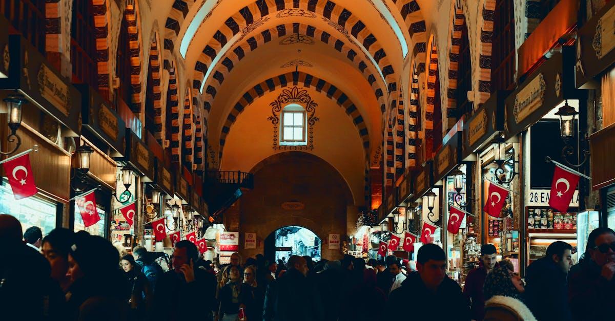 Pourquoi le marché aux épices d'Istanbul est-il l'incontournable de ...